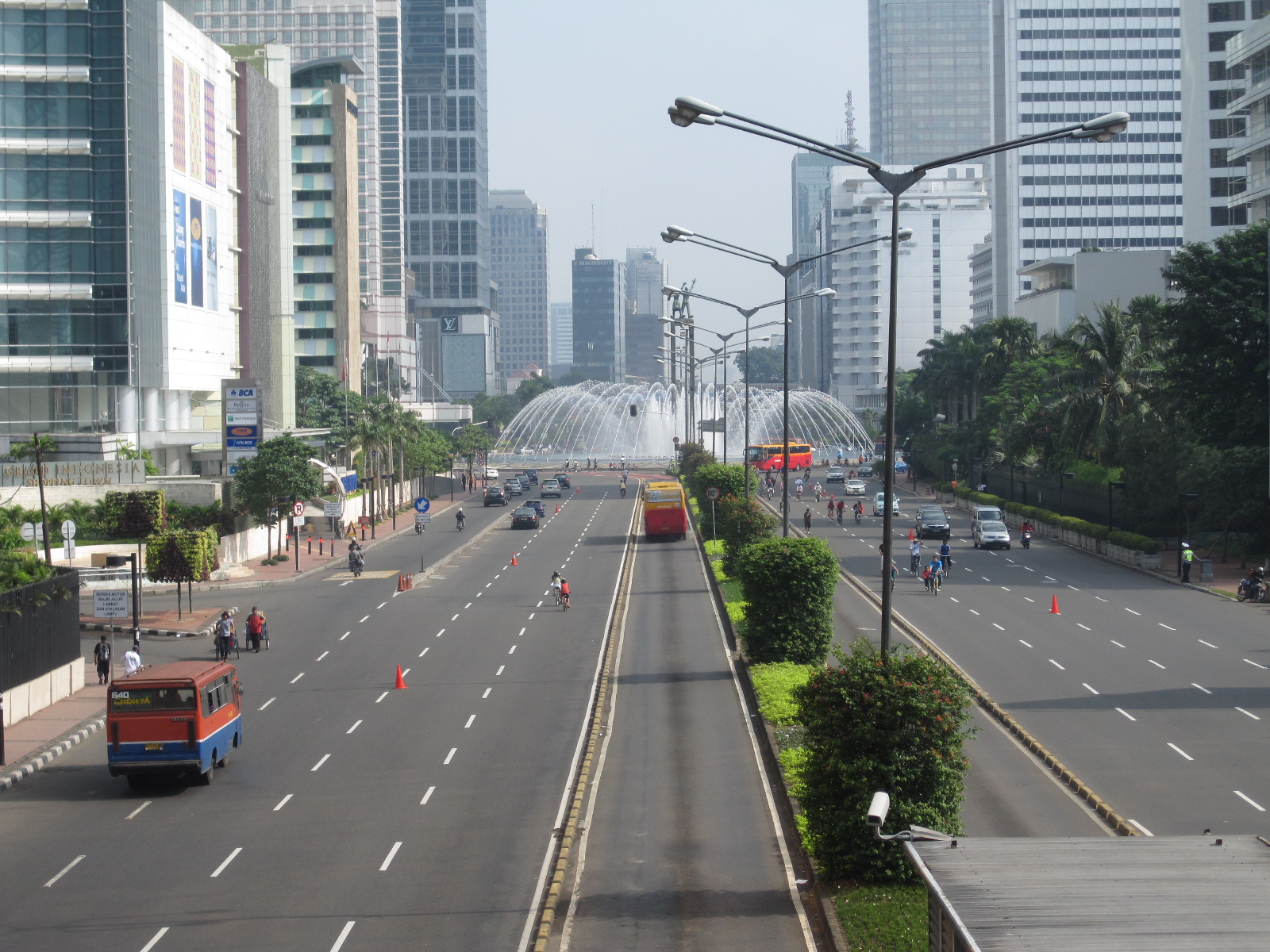Transjakarta BRT - Institute for Transportation and Development Policy