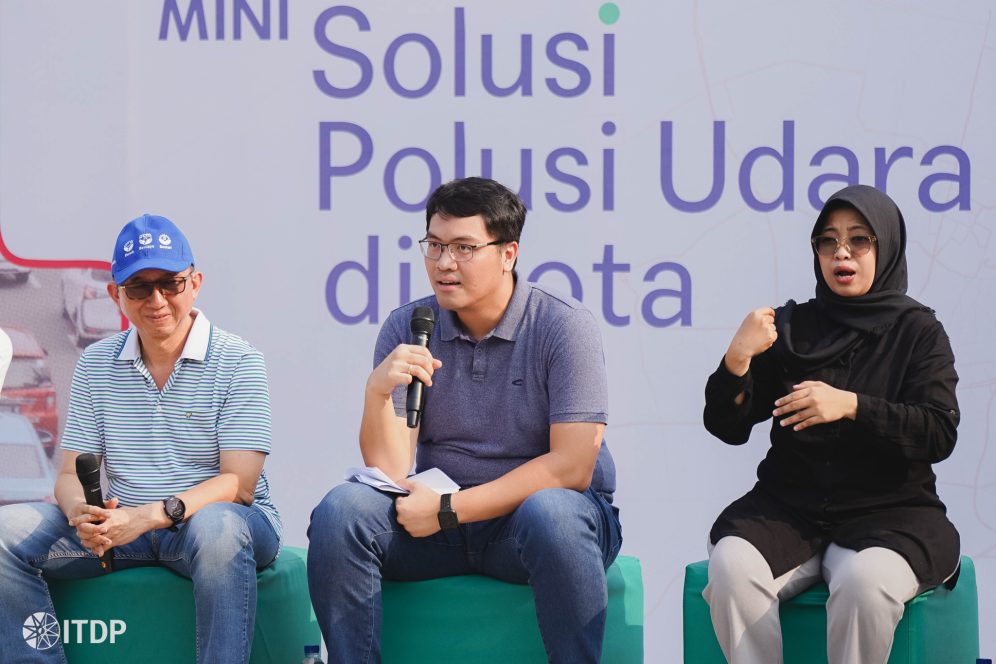 Bedah Buku (5) - Institute for Transportation and Development Policy